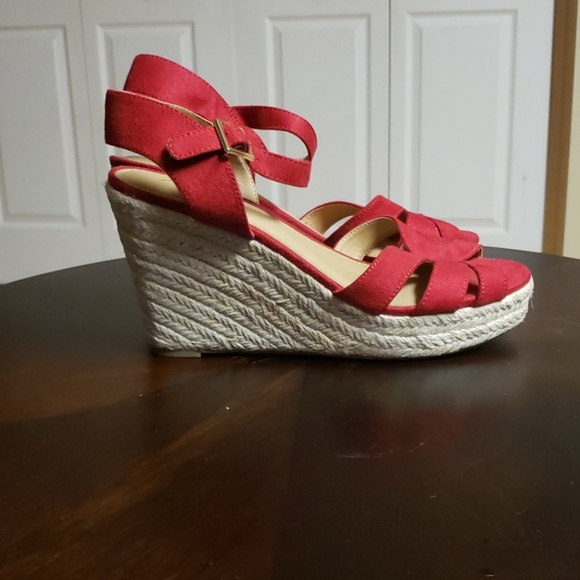 American Eagle By Payless | Shoes | Red Wedge Sandals | Poshmark